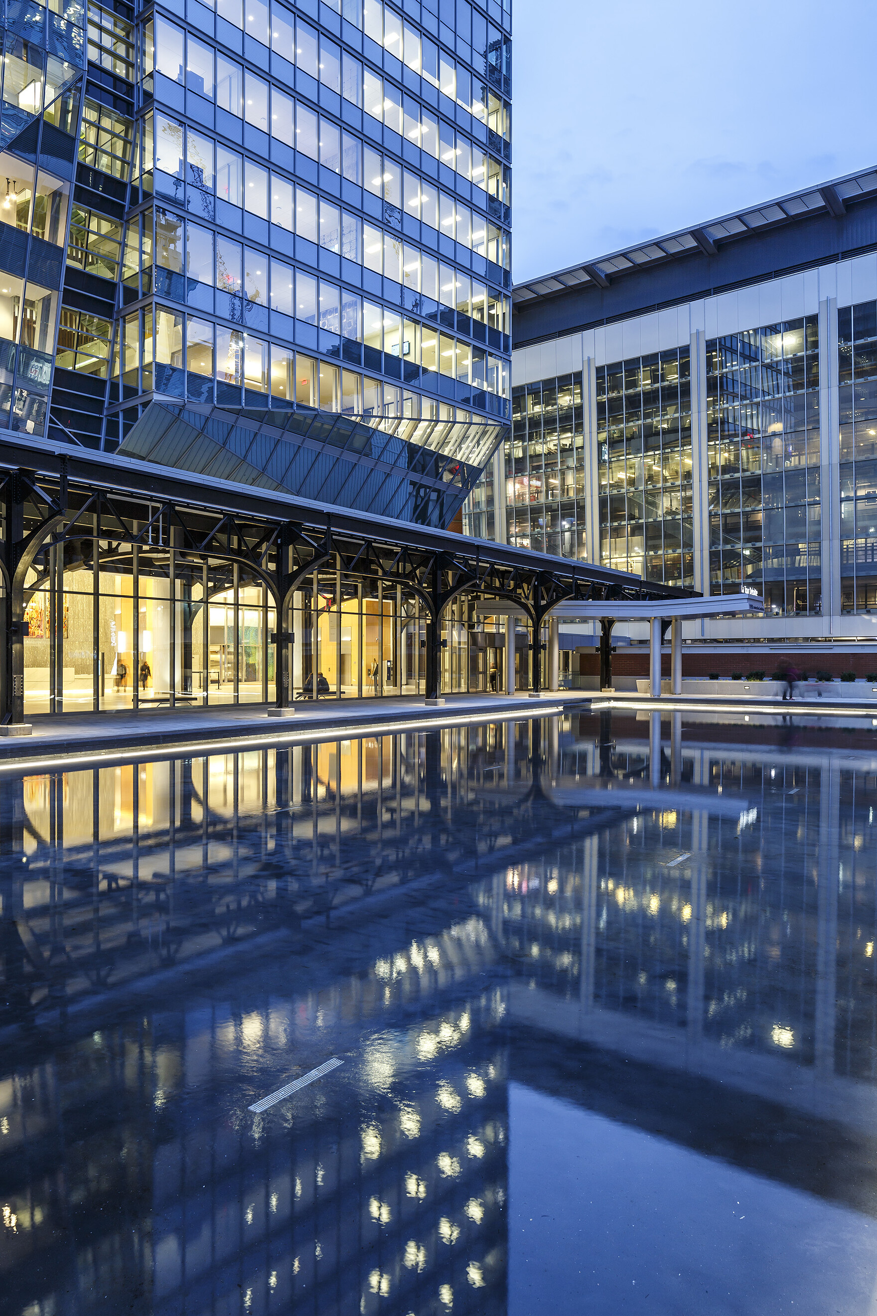 Tour Deloitte - 26 étages (2015) - Projets terminés - Agora Montréal