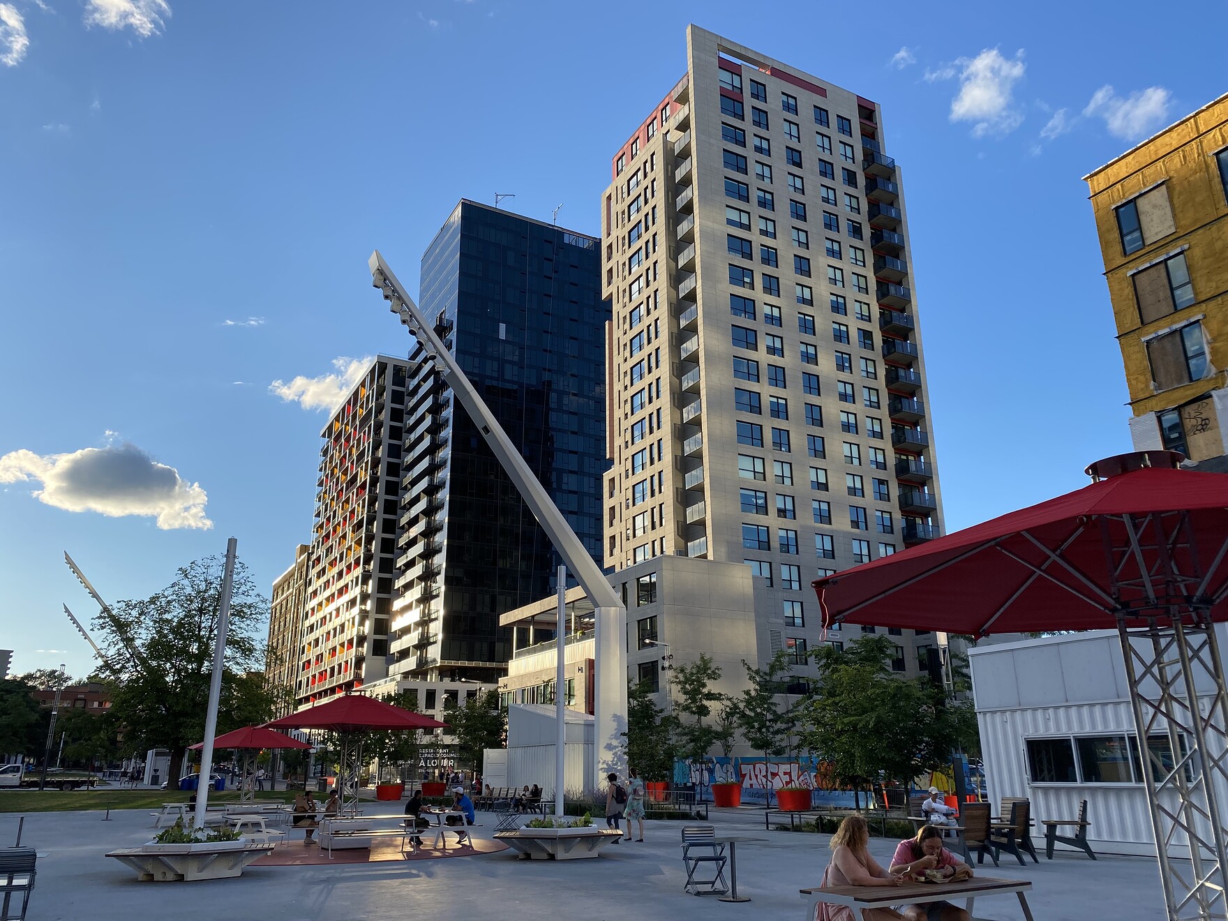 Esplanade Tranquille (2021) - Infrastructures terminées - Agora Montréal