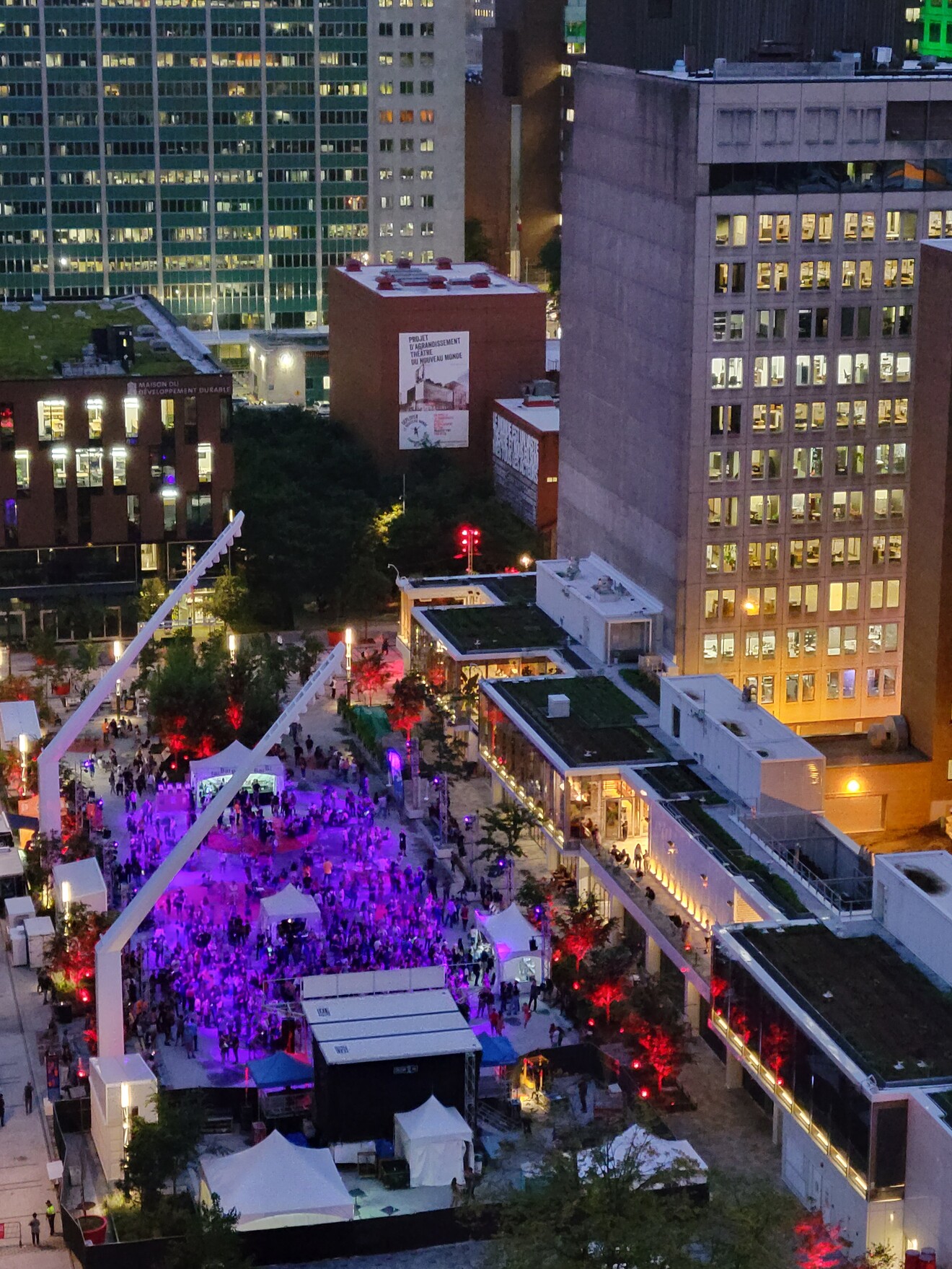 Esplanade Tranquille (2021) - #359 par Mashdash - Infrastructures ...