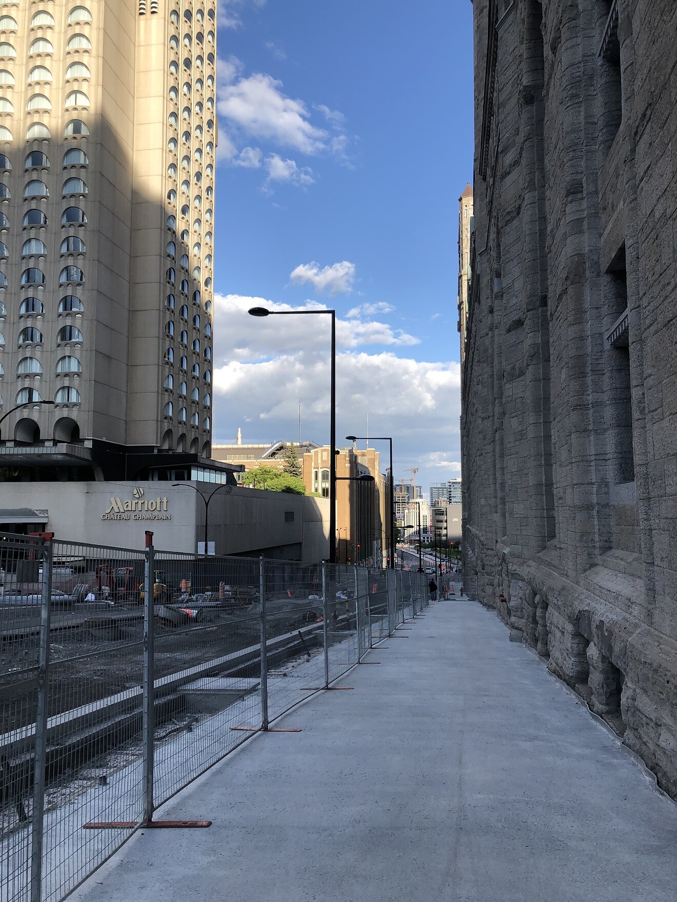 Réaménagement de la rue Peel - REV Axe 4 - #126 par ScarletCoral ...