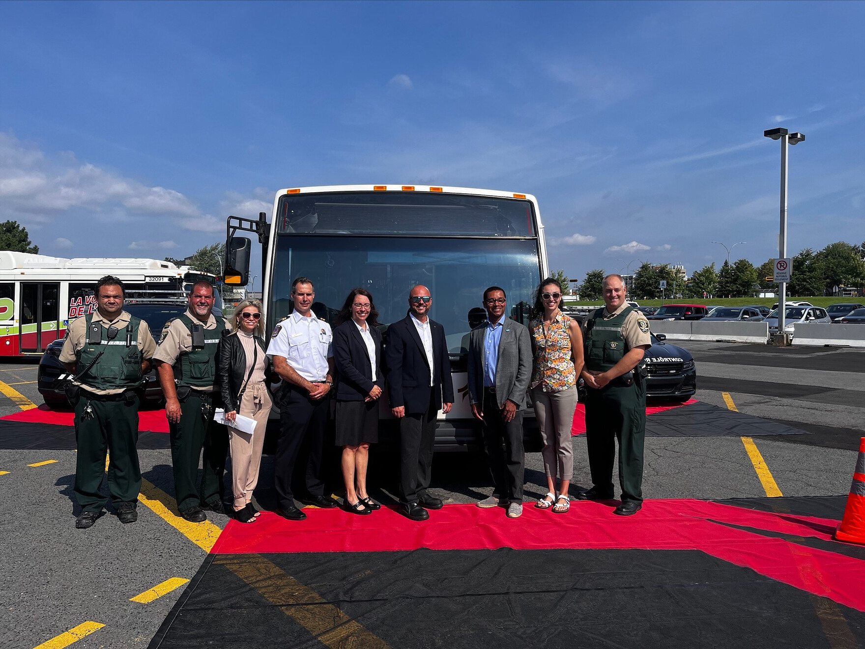 RTL - Nouveau réseau - Autobus - Agora Montréal