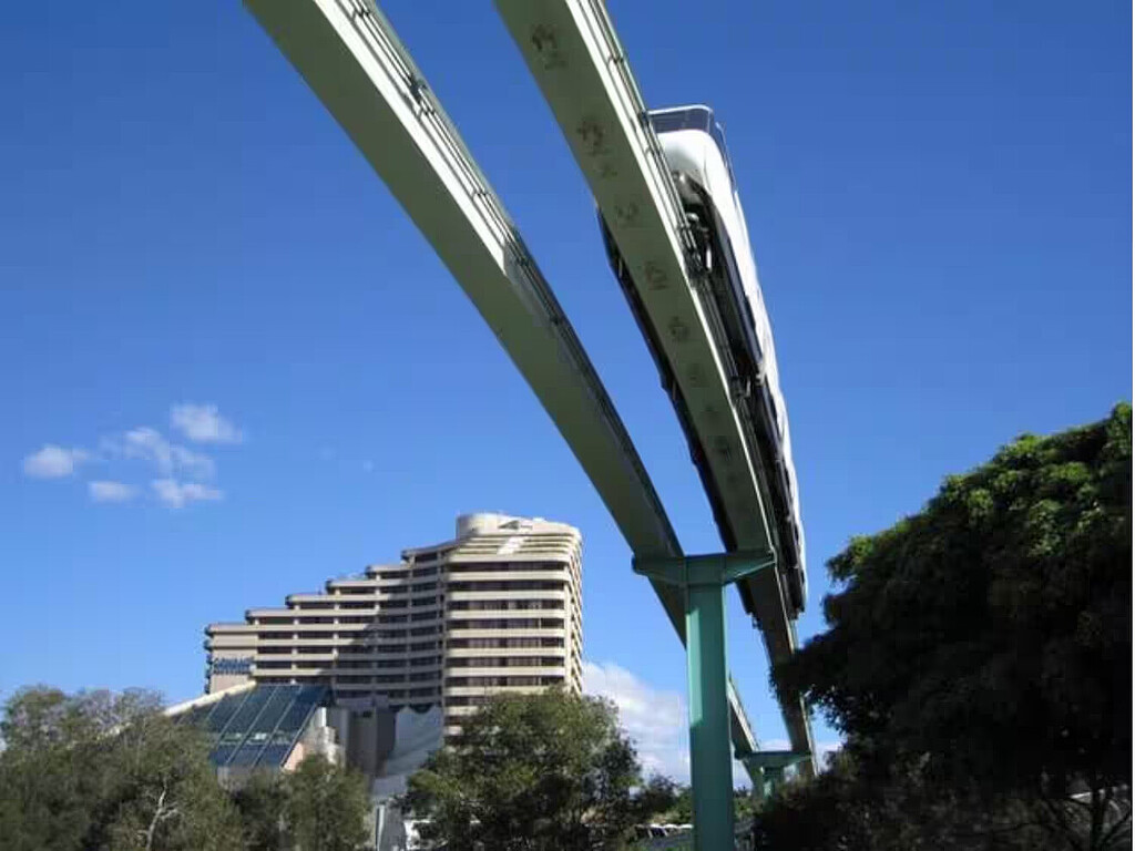 Monorail Vieux-Mtl / Parc Jean-Drapeau - Transport en commun - Agora ...