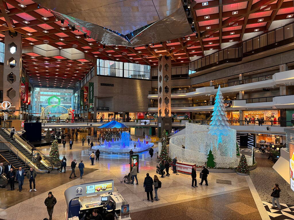 Complexe Desjardins - Discussion générale - Projets terminés - Agora Montréal