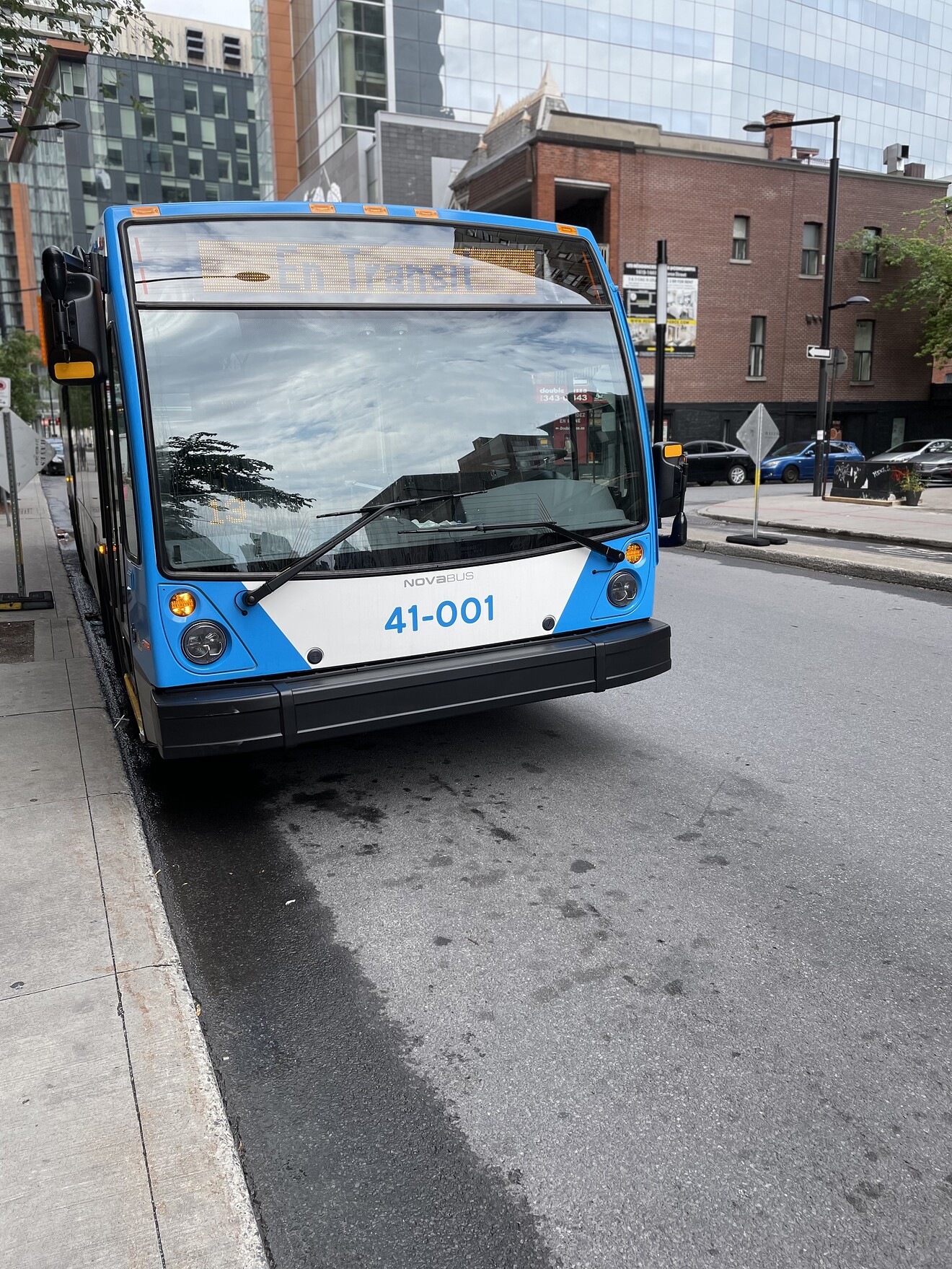 STM - Discussion générale sur le service et le réseau d'autobus ...