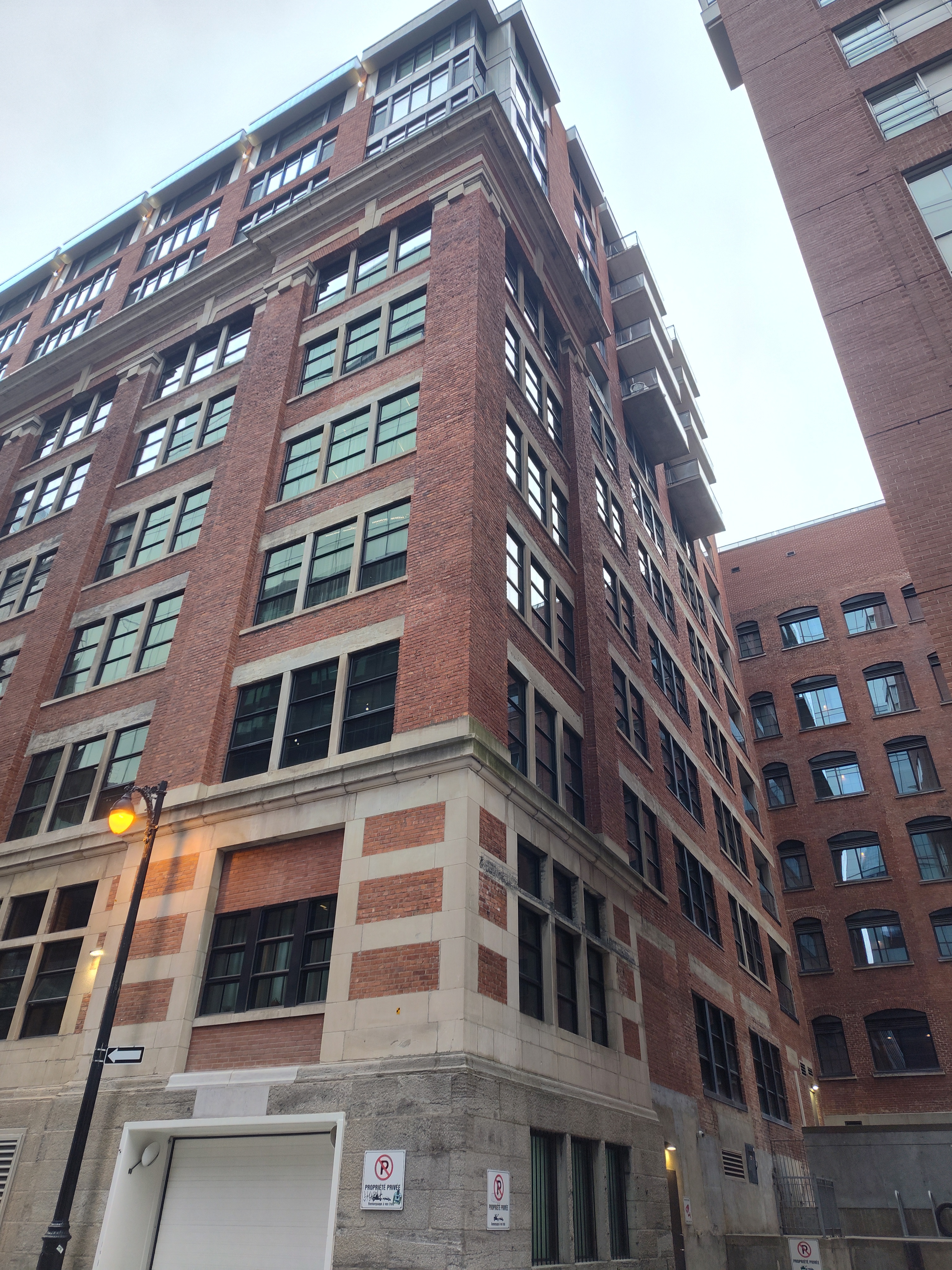 Lofts Wilson - 11 étages (2011) - Projets terminés - Agora Montréal